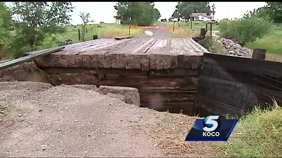 Flash flooding washes out roads, bridges in Apache