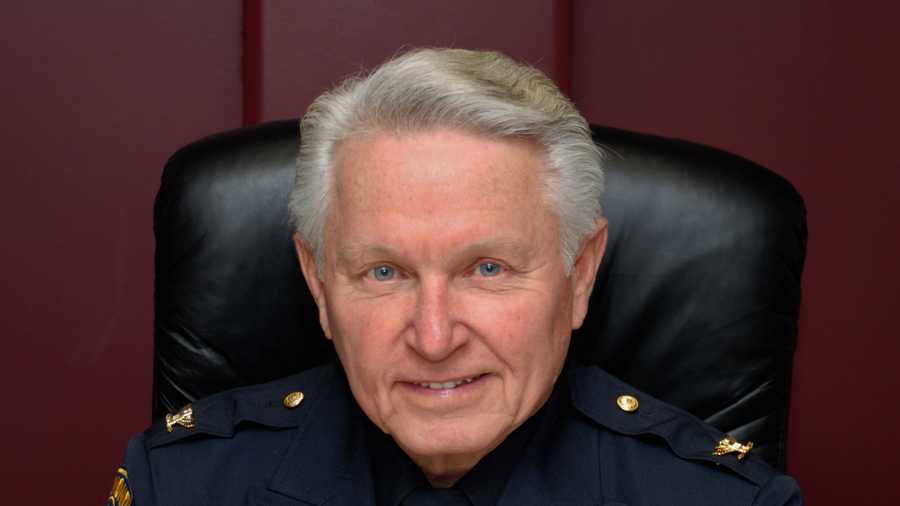 Edmond police chief announces retirement