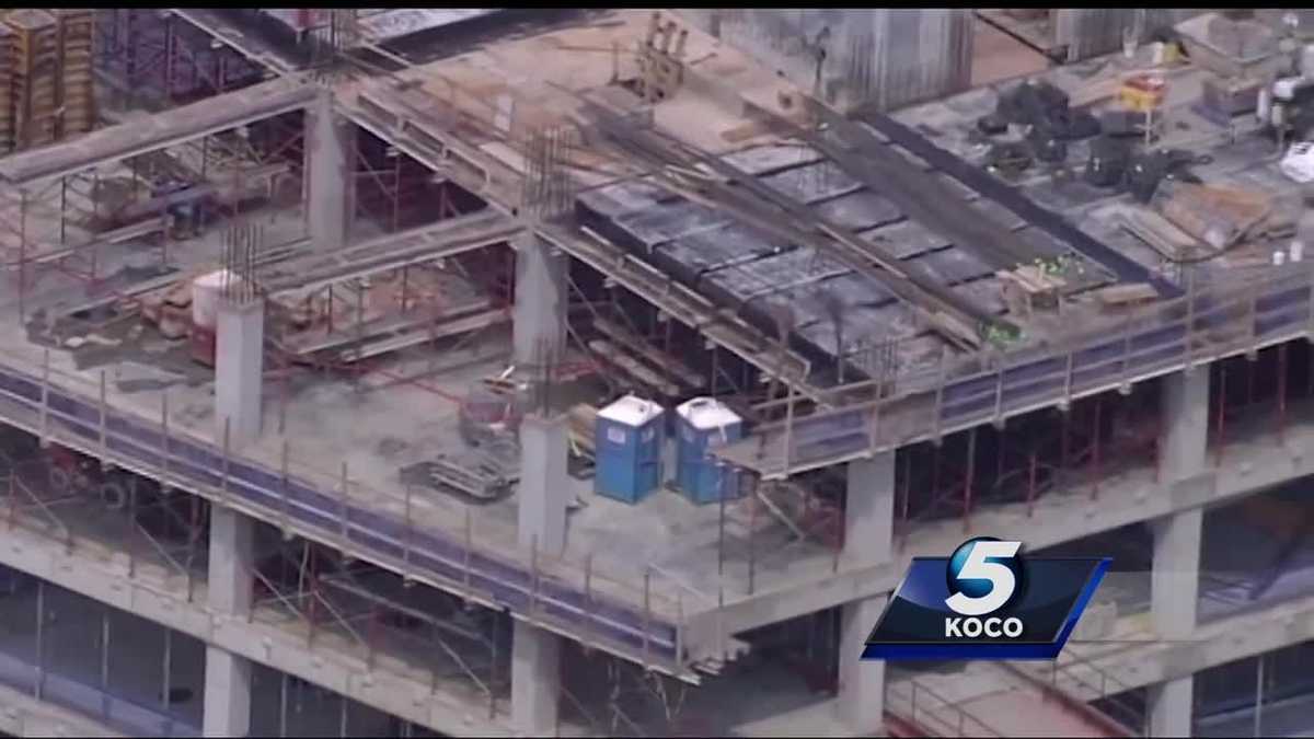 Construction workers return to work after deadly accident at downtown ...