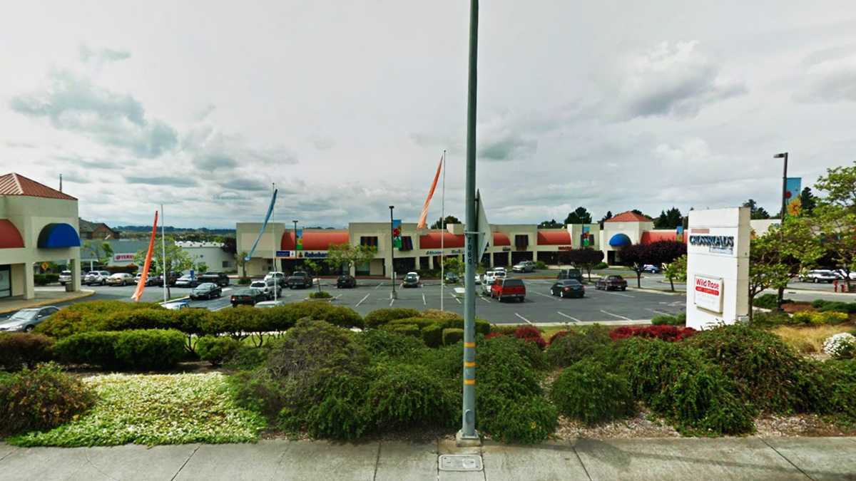 Watsonville bank robbed by man wearing clown mask