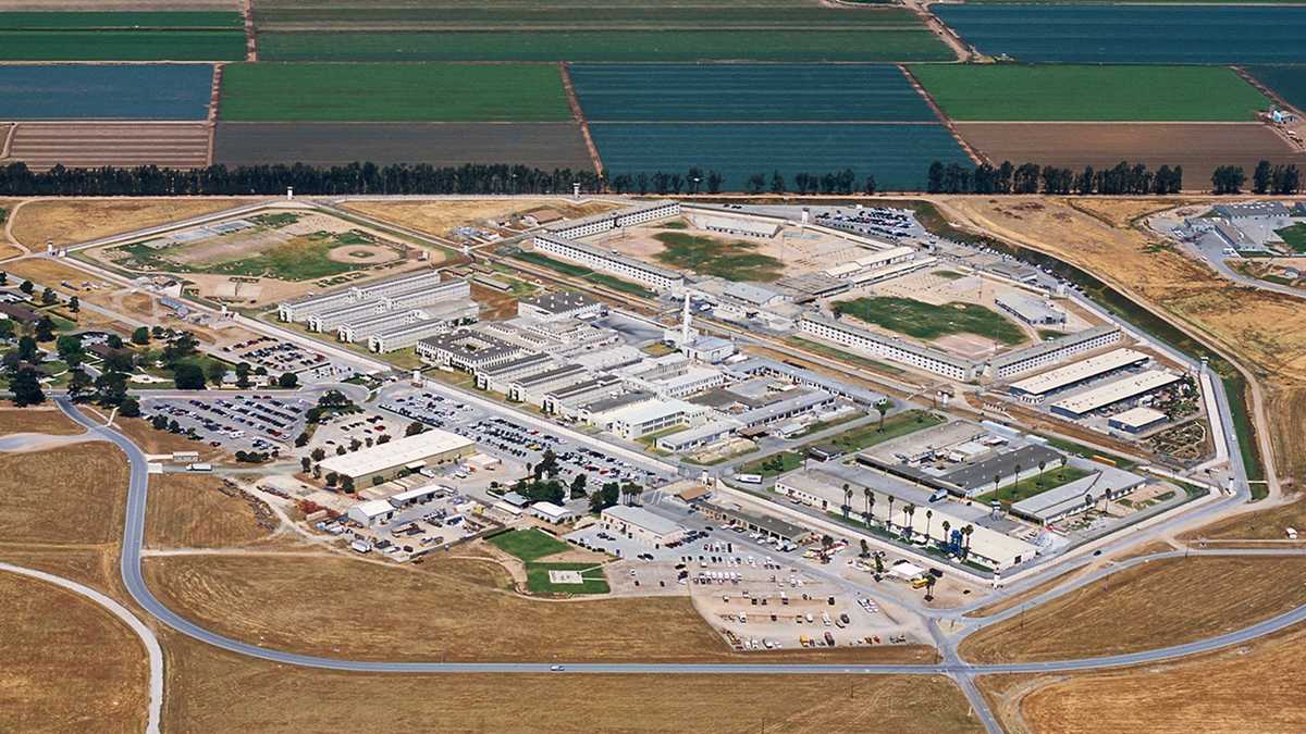 Soledad prison guard sentenced to 6 years