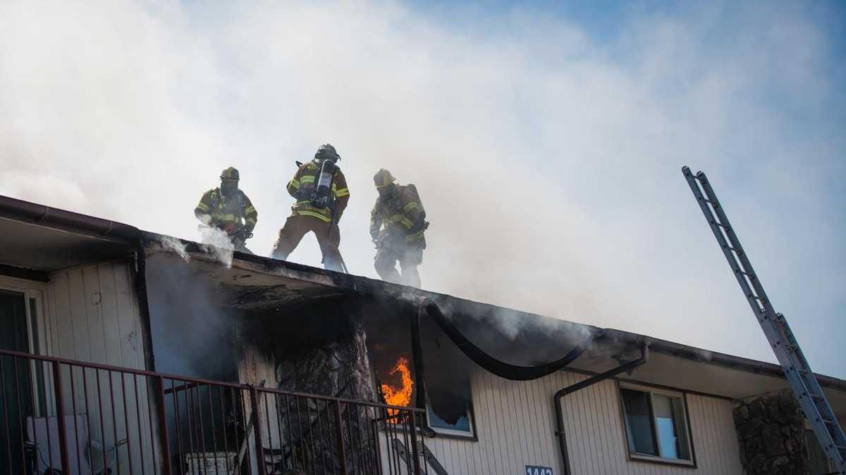 PHOTOS: Seaside apartment complex fire