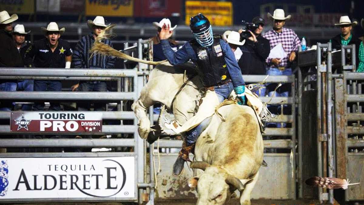 PHOTOS: California Rodeo Salinas 2013