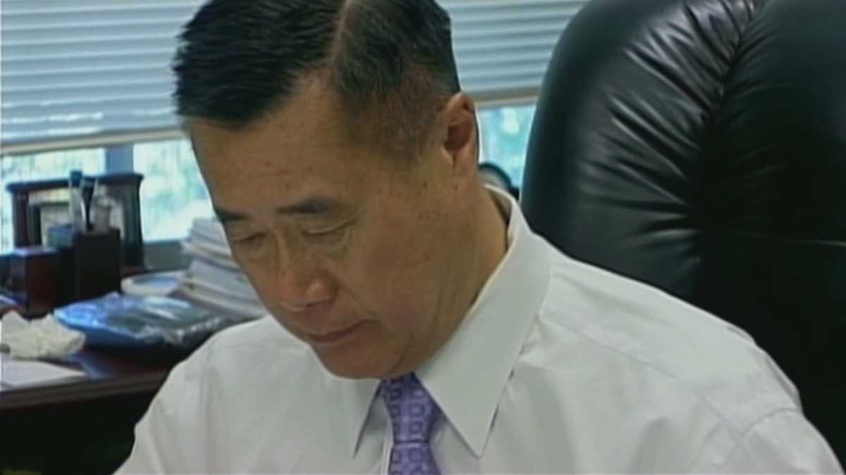 Lawmaker Yee's lawyer questions FBI investigation