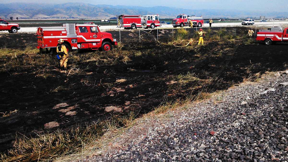 Highway 101 in Salinas reopens after grass fire