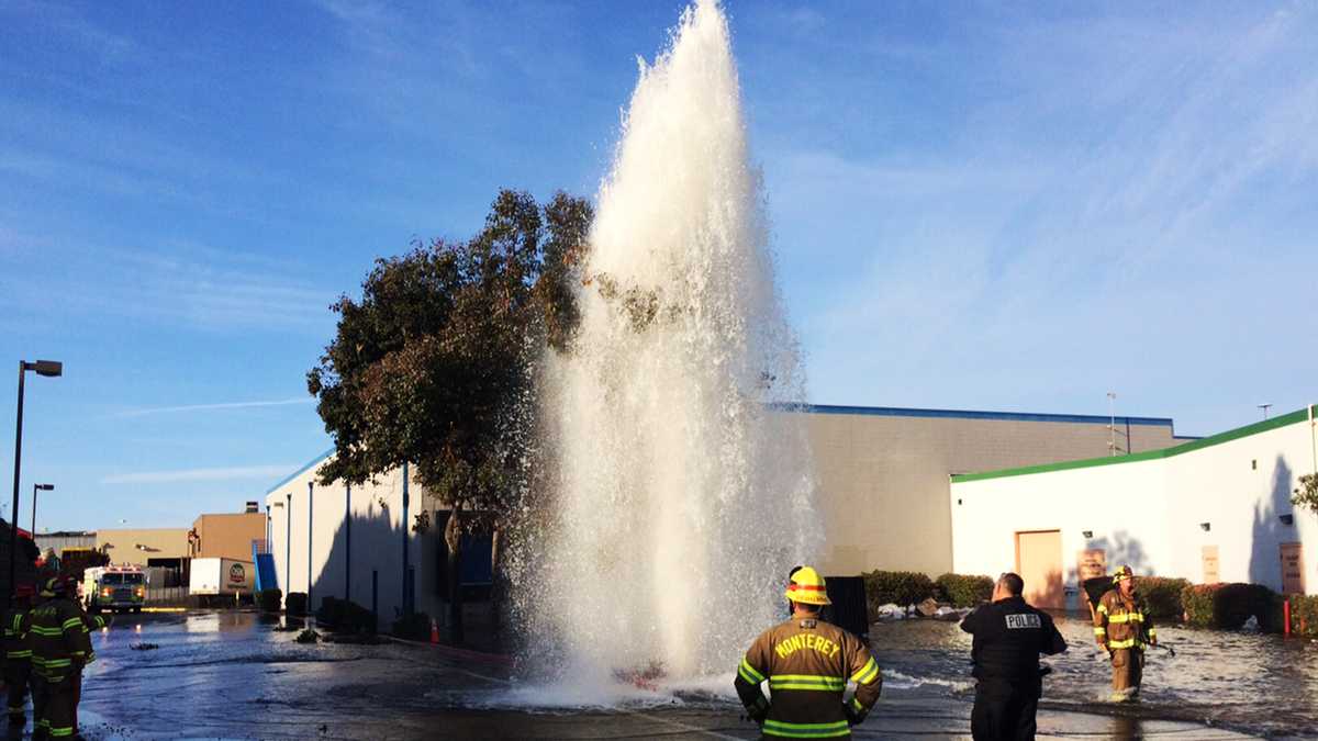 Broken hydrant creates geyser in Sand City