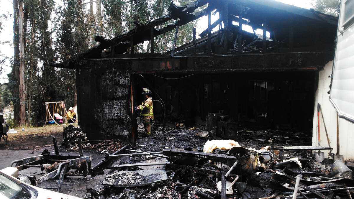 Family, 3 kittens escape Prunedale house fire