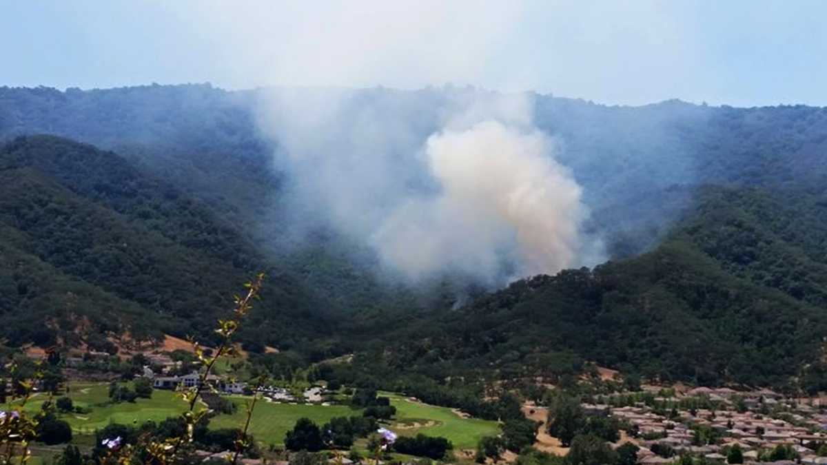 2 wildfires burn Santa Cruz mountains, Gilroy golf course