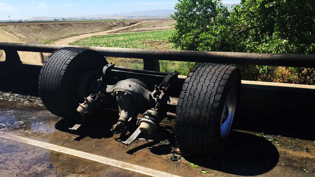 PHOTOS: Fiery big rig crash in King City