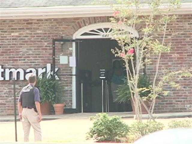 Images: Canton police surround bank after bomb claim