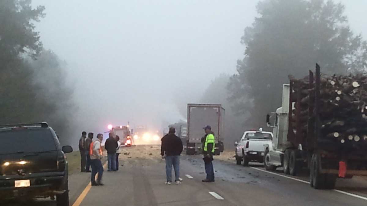 Truck driver killed in I-55 crash