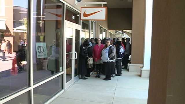 Outlets of Mississippi opens in Pearl