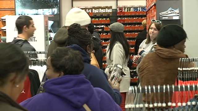 Outlets of Mississippi opens in Pearl