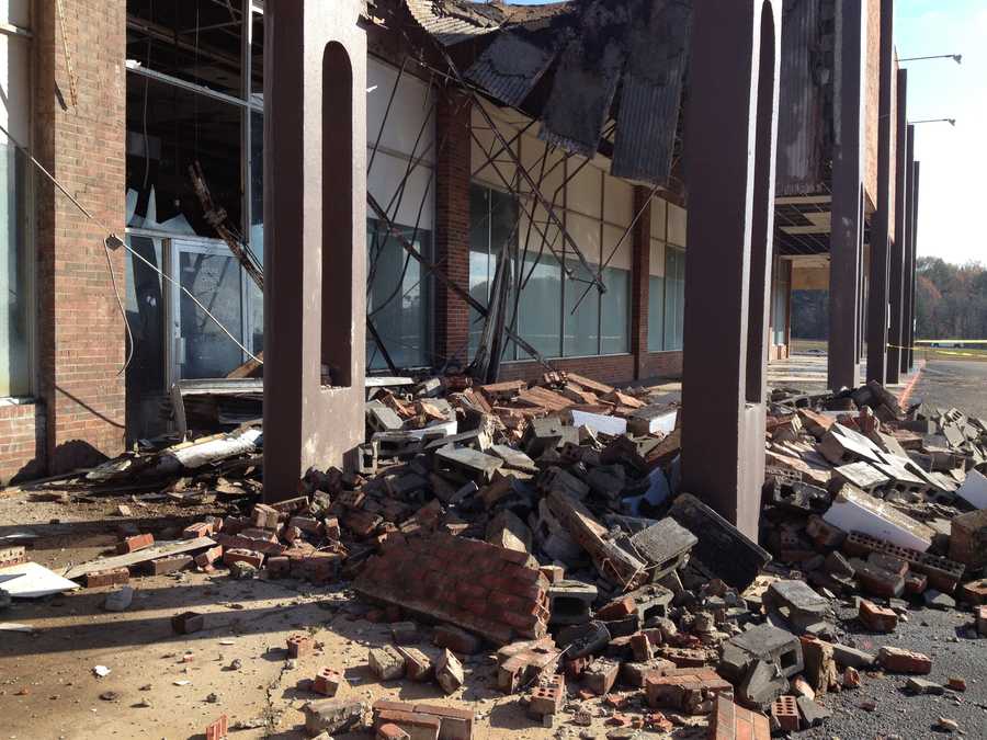 Building collapses in Jackson
