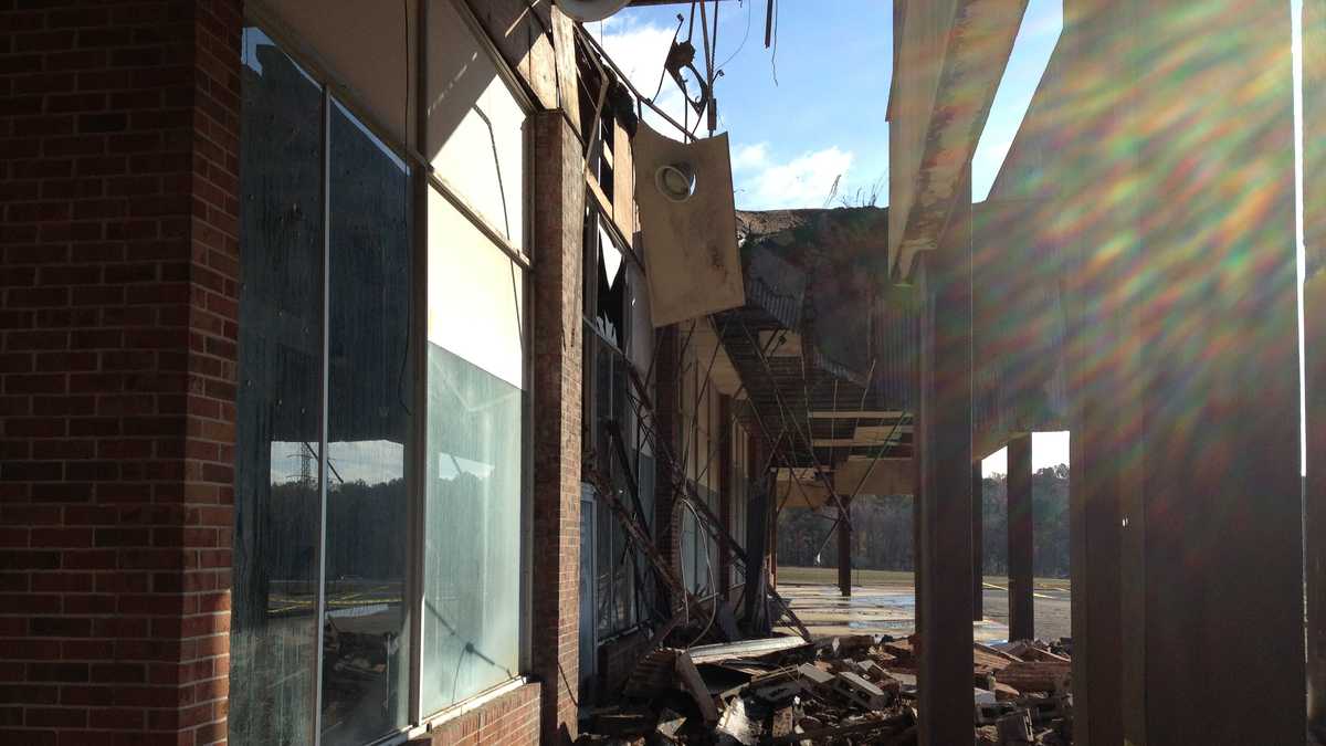 Building collapses in Jackson