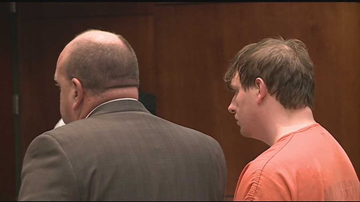 Man accused of exploiting Sen. Cochran's wife appears in court