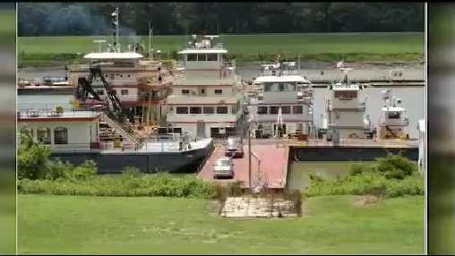 Mat sinking fleet departs Vicksburg