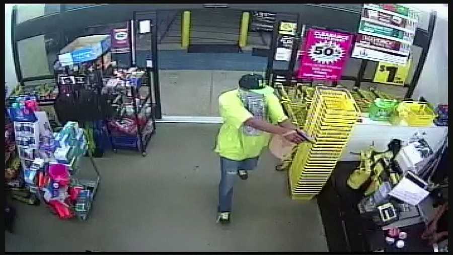Store Robbery Caught On Camera store-robbery-caught-on-camera
