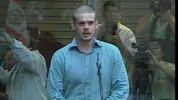 Imprisoned Dutch killer Van der Sloot now a father