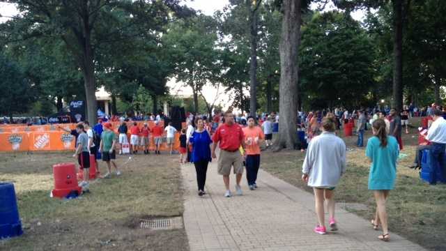 16 WAPT News anchors cheer on football teams