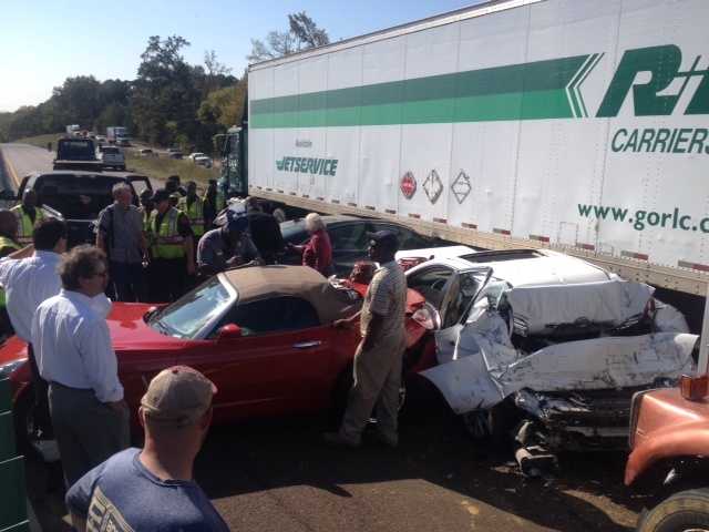 Several vehicles involved in I-55 wreck