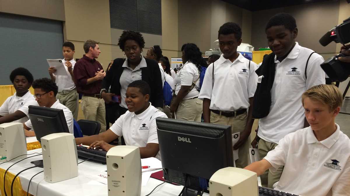 JPS freshmen attend Career Exploration Fair