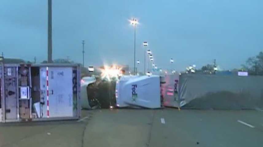 Icy roads, bridges lead to traffic mess