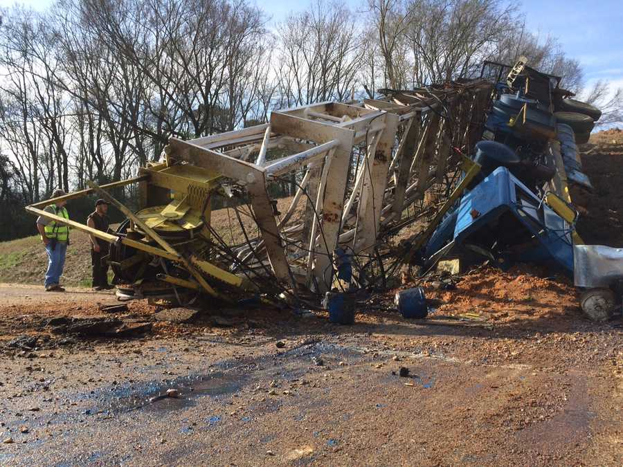 Workover rig crashes in Crystal Springs