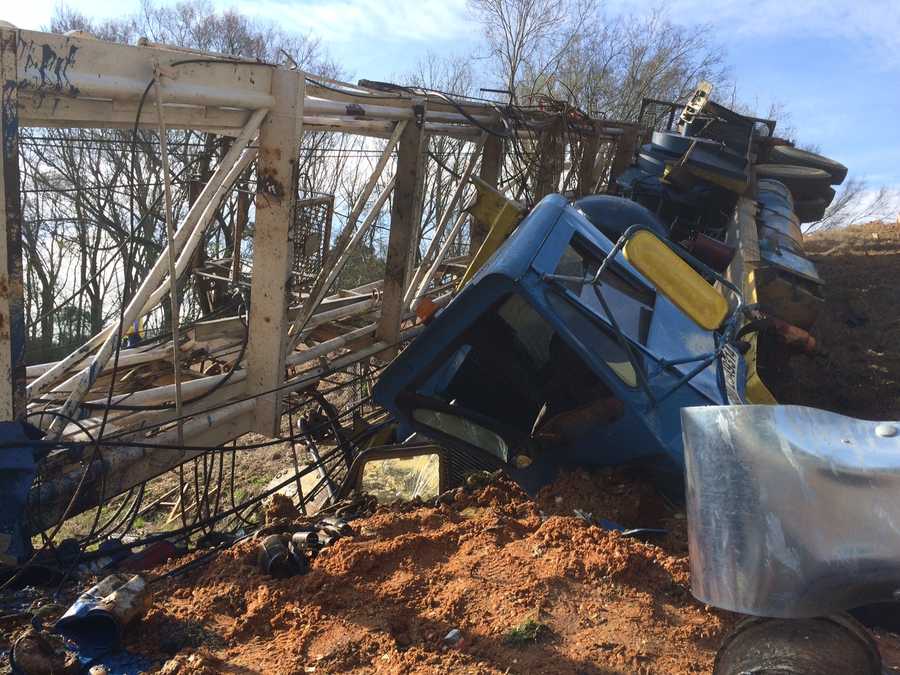 Workover rig crashes in Crystal Springs