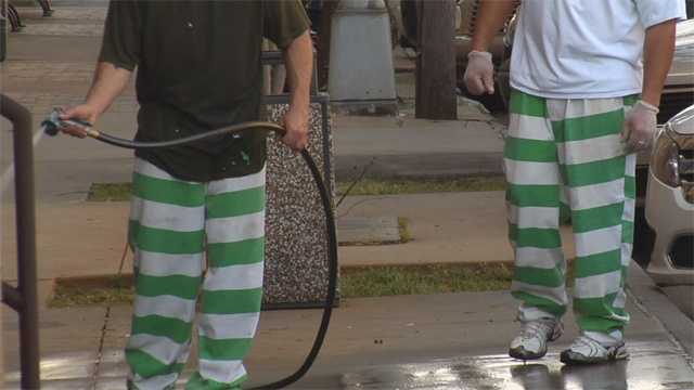 Mississippi counties opt for free state inmate labor