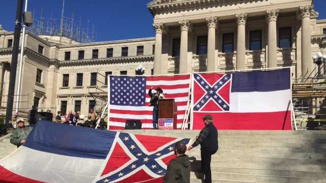 Pro-flag rally held outside State Capitol