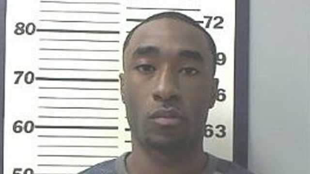 Flowood police say they caught Aeropostale burglar