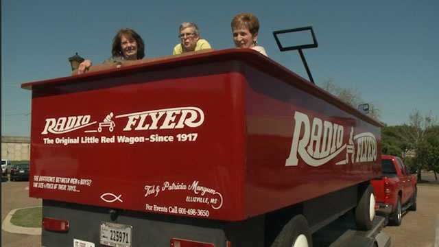 Super-sized red Radio Flyer wagon grabs attention