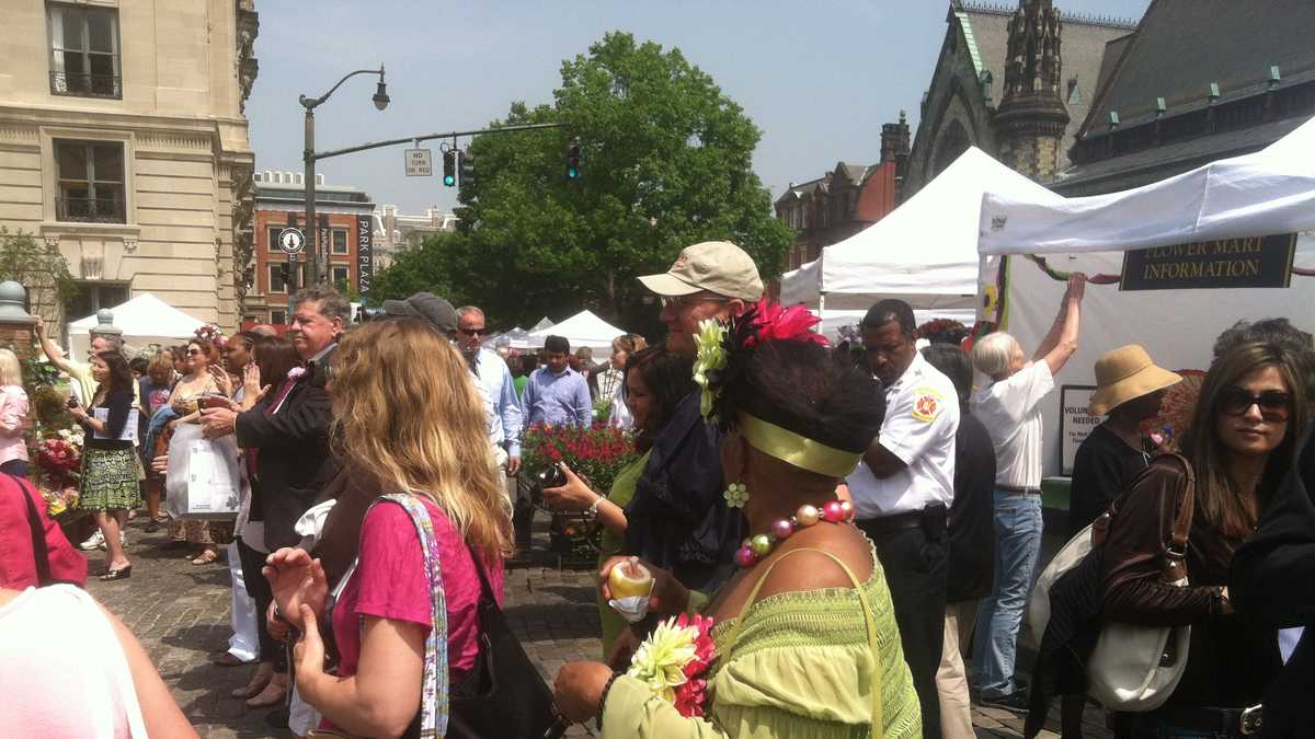 In photos: Flower Mart kicks off in Baltimore