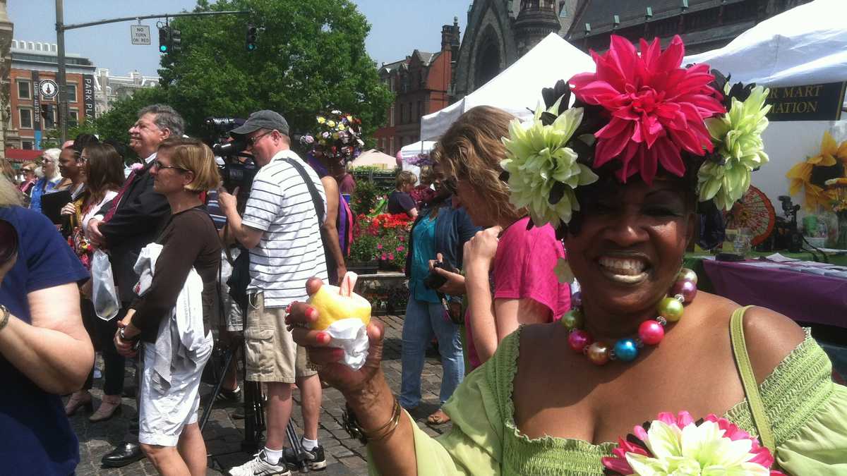 In photos: Flower Mart kicks off in Baltimore