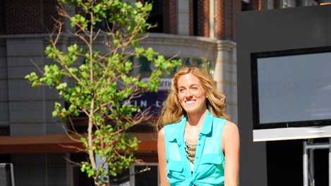 Sarah, Ava take part in Harbor East fashion show