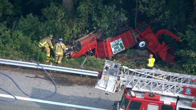 Dump truck overturns in Howard County