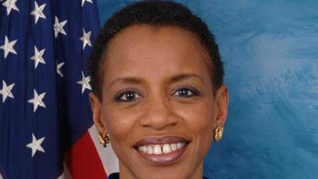 Donna Edwards officially announces Senate run
