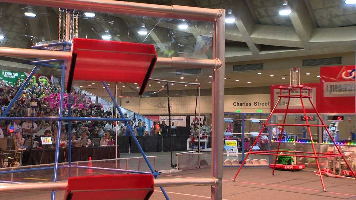 In Photos: Robotic Frisbee competition gets fierce