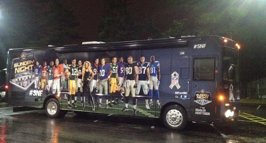 Photos: Ava hosts pre-Thanksgiving Ravens pep rally