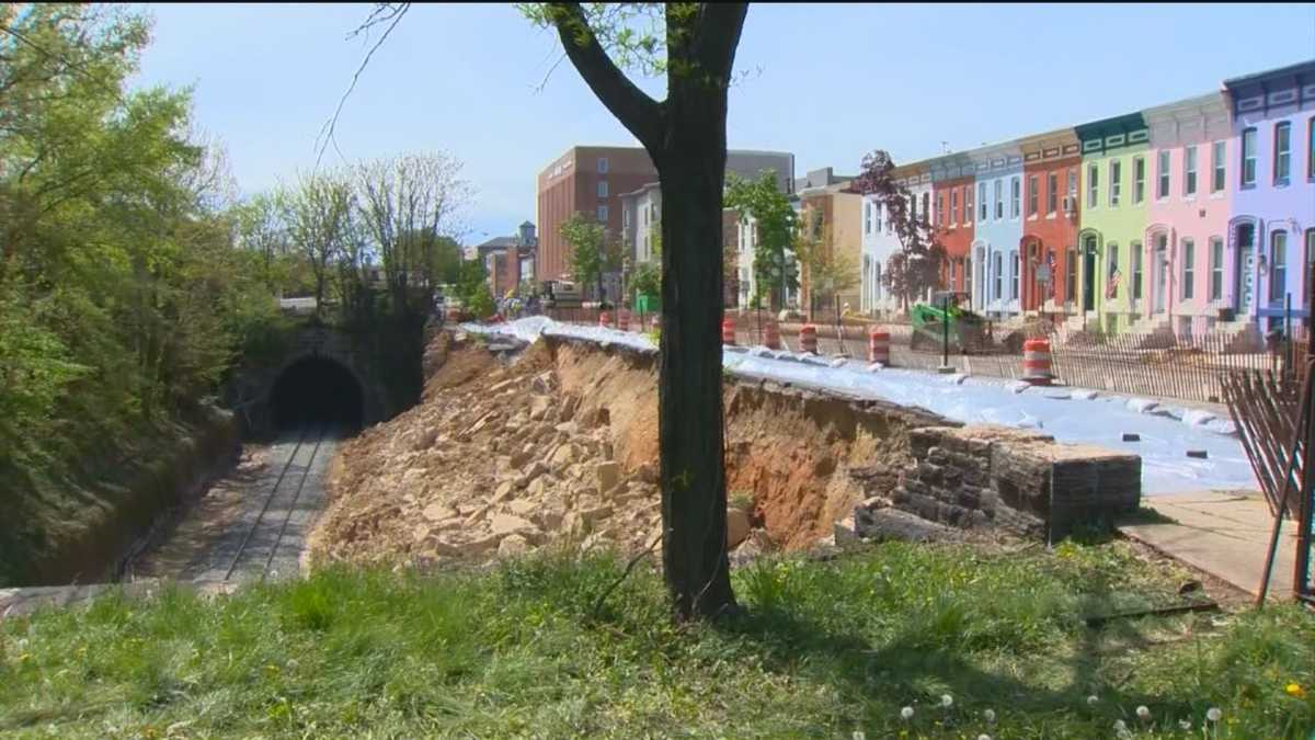 Homes of residents on collapsed street inspected