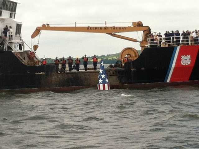 Coast Guard drops off Francis Scott Key buoy