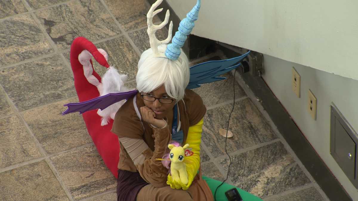 Bronycon 2014: 'My Little Pony' fans unite