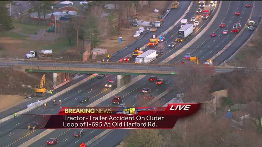 Excavator hits bridge Friday, backing up Beltway