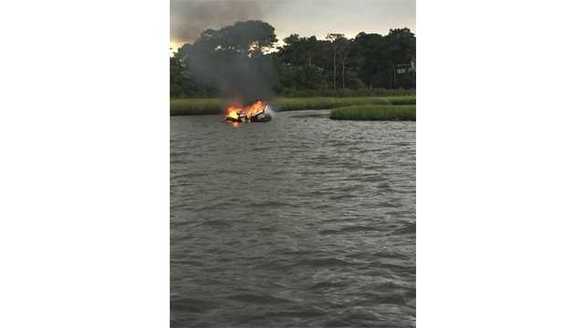 Seven rescued after pontoon fire in Ocean City