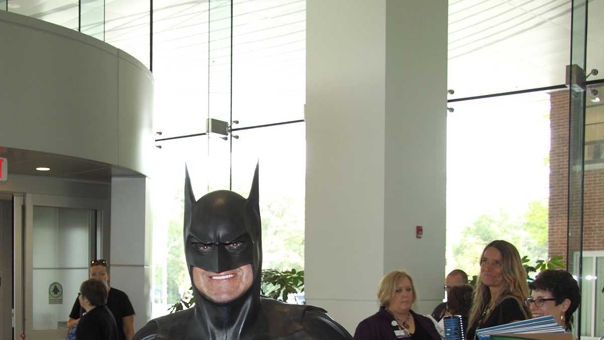 Baltimore's 'Batman' visits sick kids in hospital