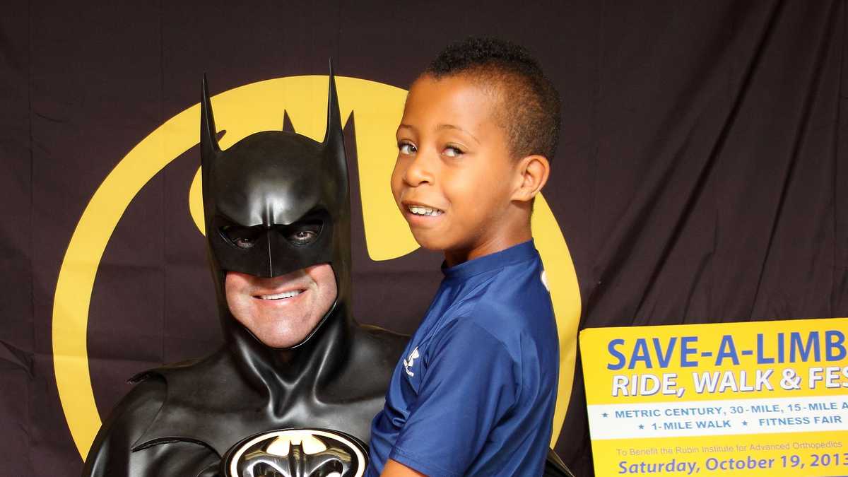 Baltimore's 'Batman' visits sick kids in hospital