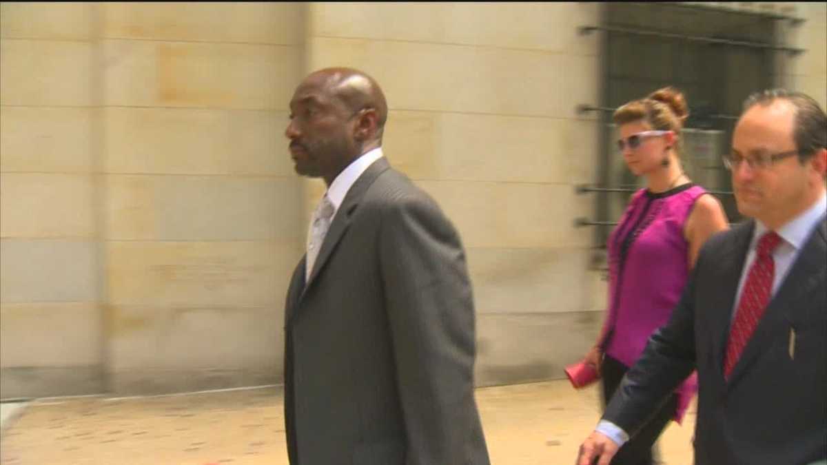 Darren Sanders testifies at sex assault trial