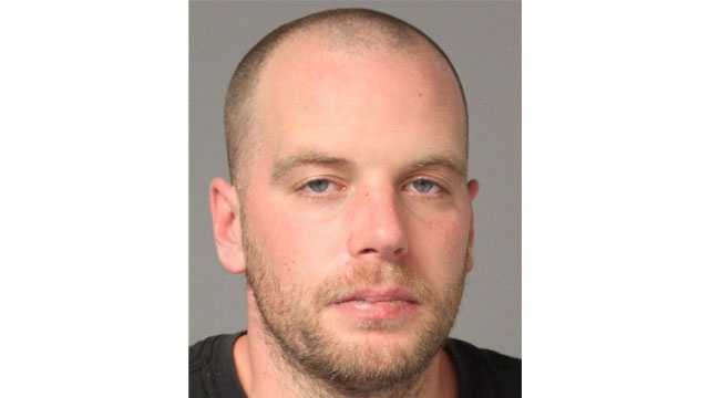 Edgewater man arrested in burglaries