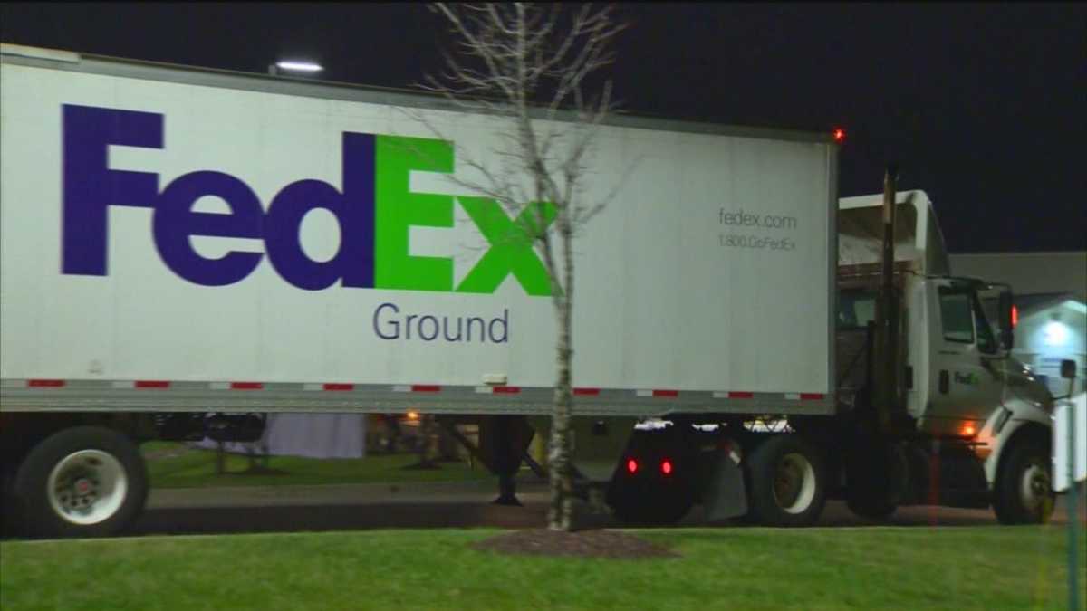 FedEx customers remain upset over delivery delays